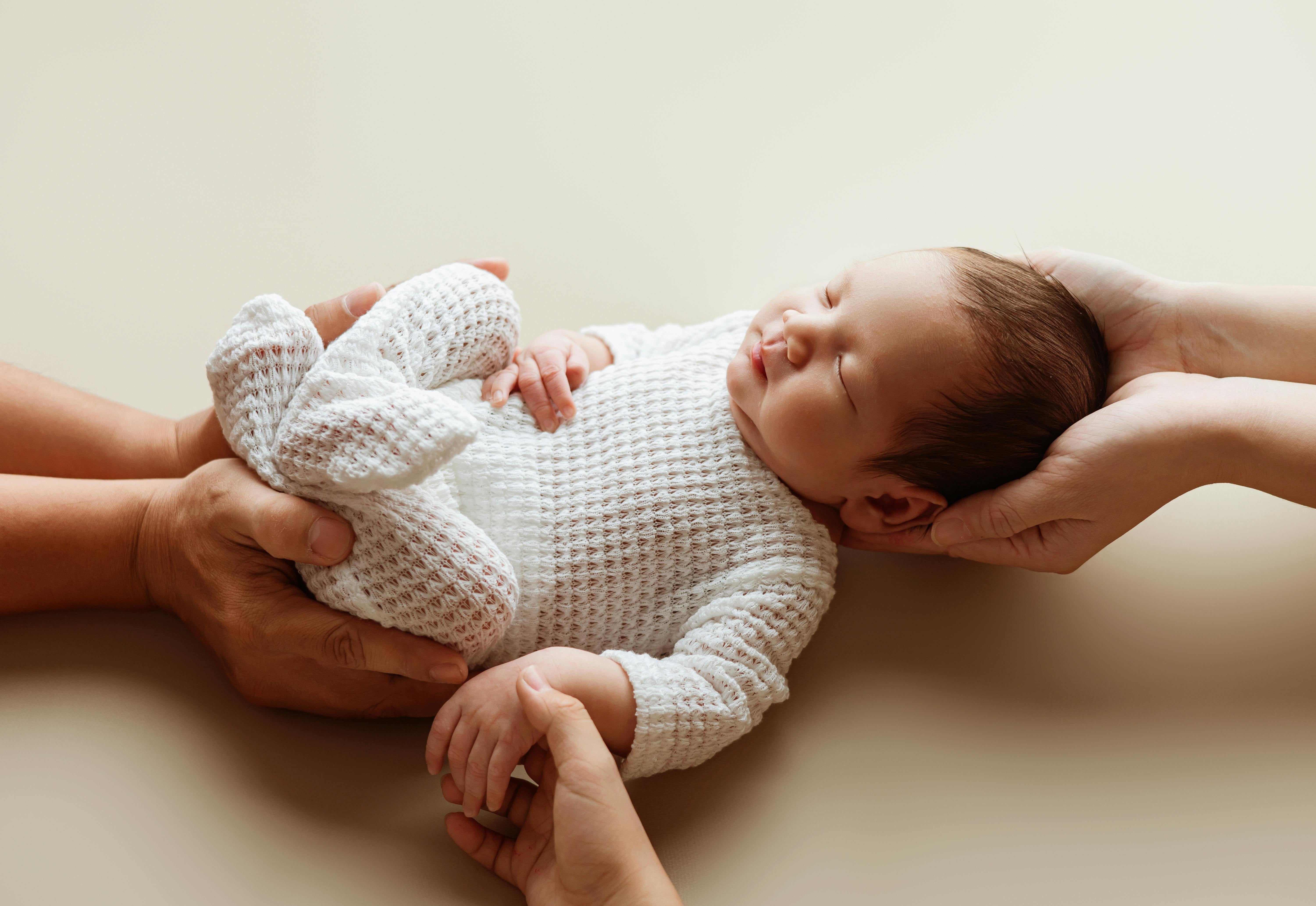 Sleep Training Without Tears: Gentle Methods for Anxious Parents ...