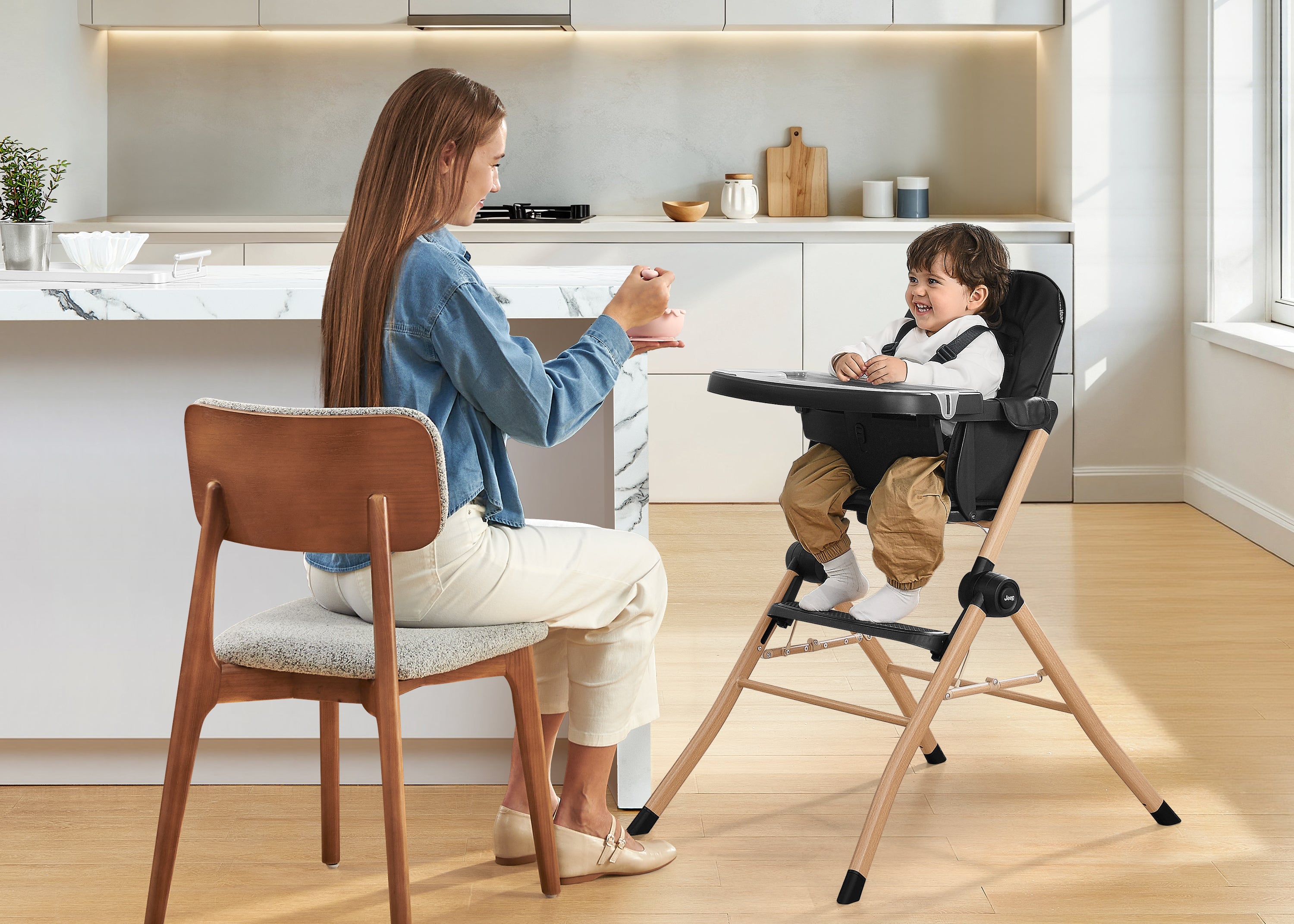 Dune Compact Travel High Chair | Delta Children