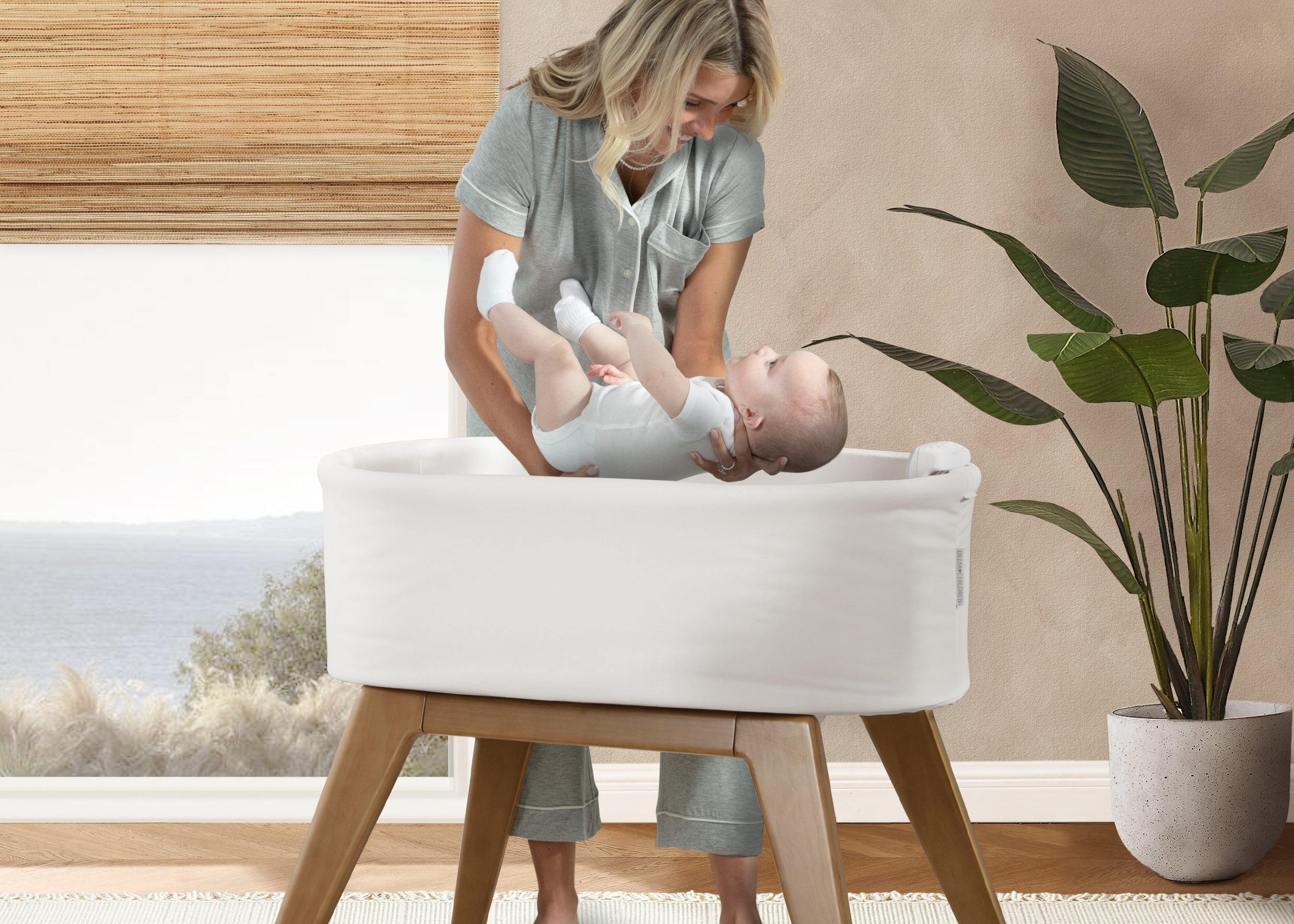 Aero Smart Auto Glide Bassinet with Cry Detection & Bluetooth Wireless ...