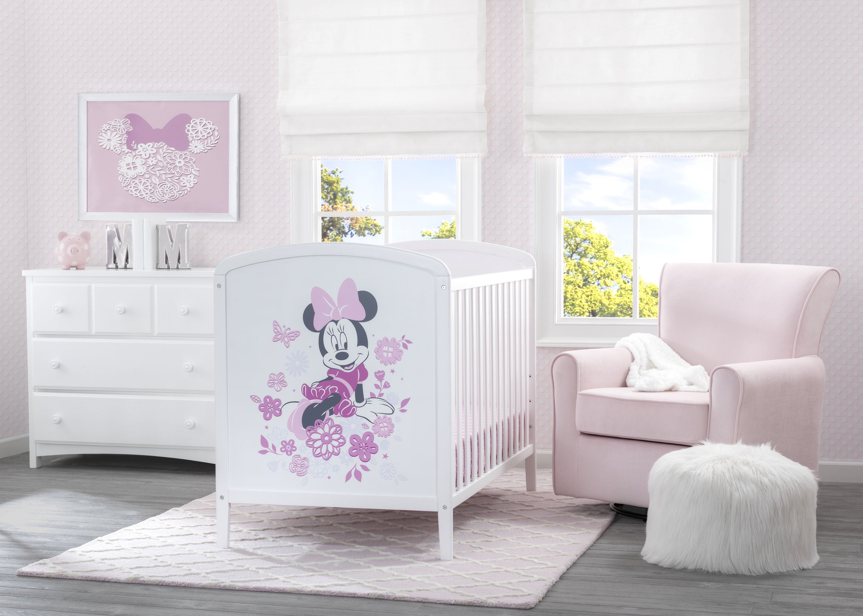 Disney Minnie Mouse 3-in-1 Convertible Baby Crib - Delta Children