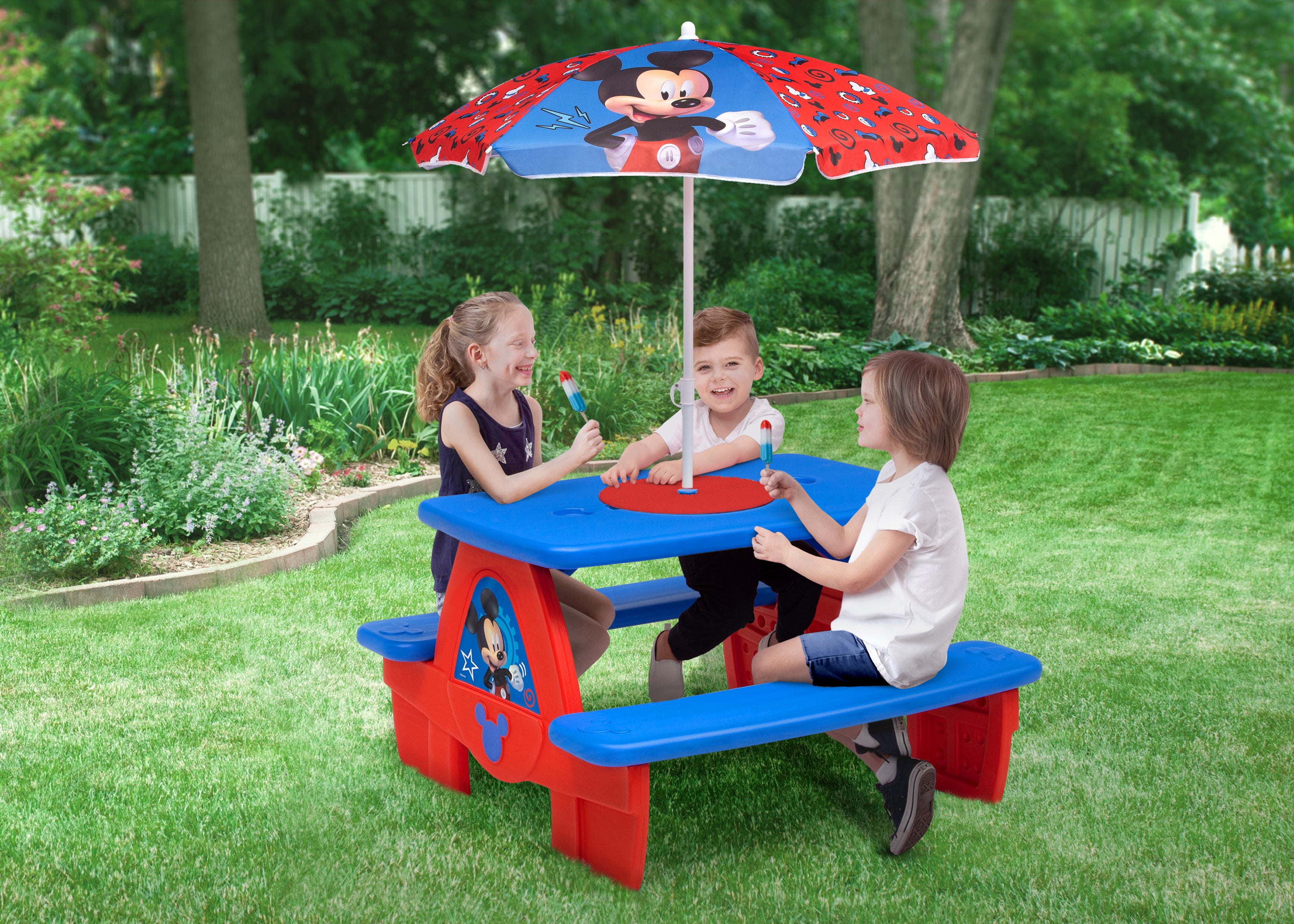 Mickey Mouse 4 Seat Activity Picnic Table with Umbrella | Delta Children