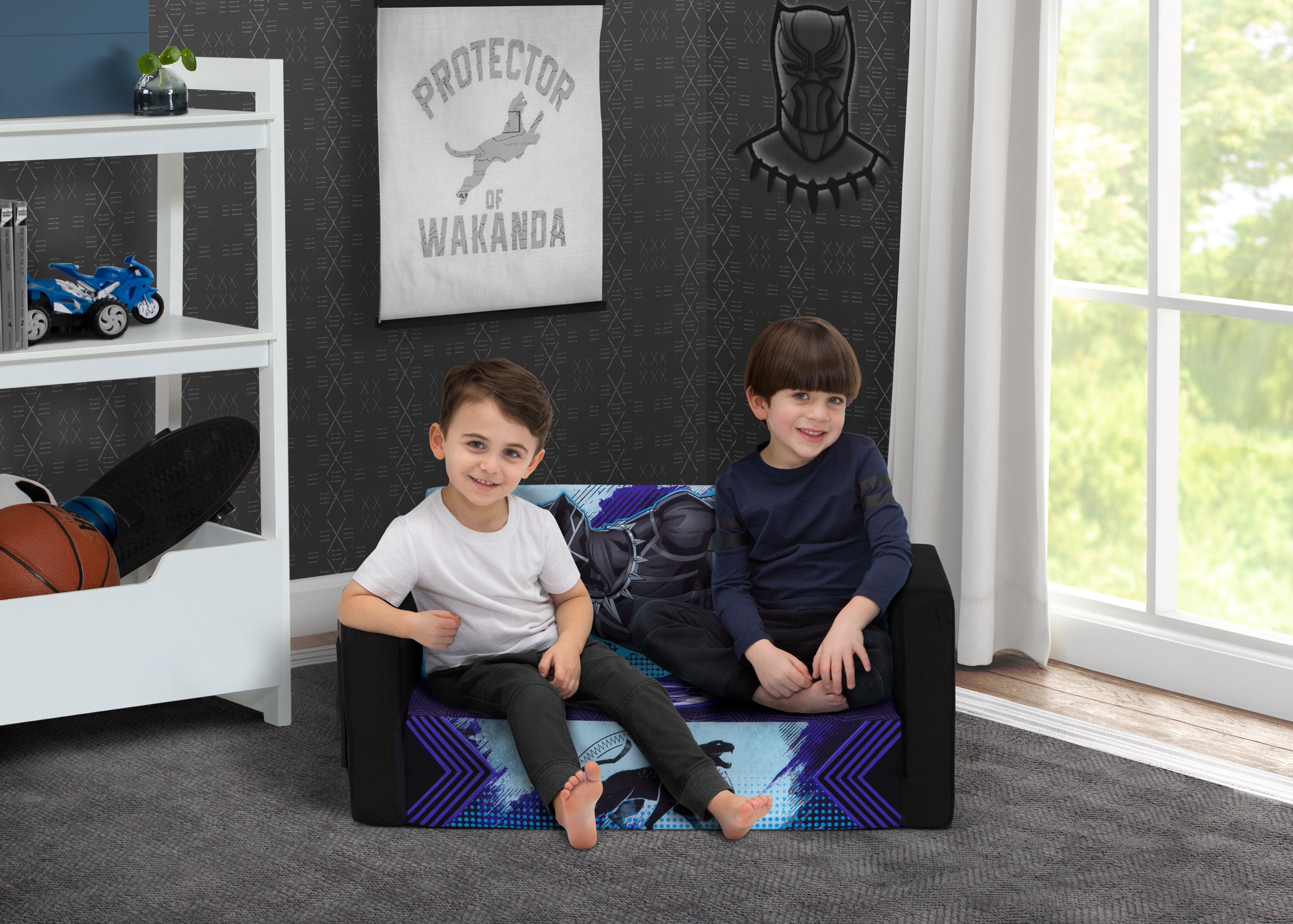 Marvel Black Panther Cozee Flip-Out Sofa with Memory | Delta Children