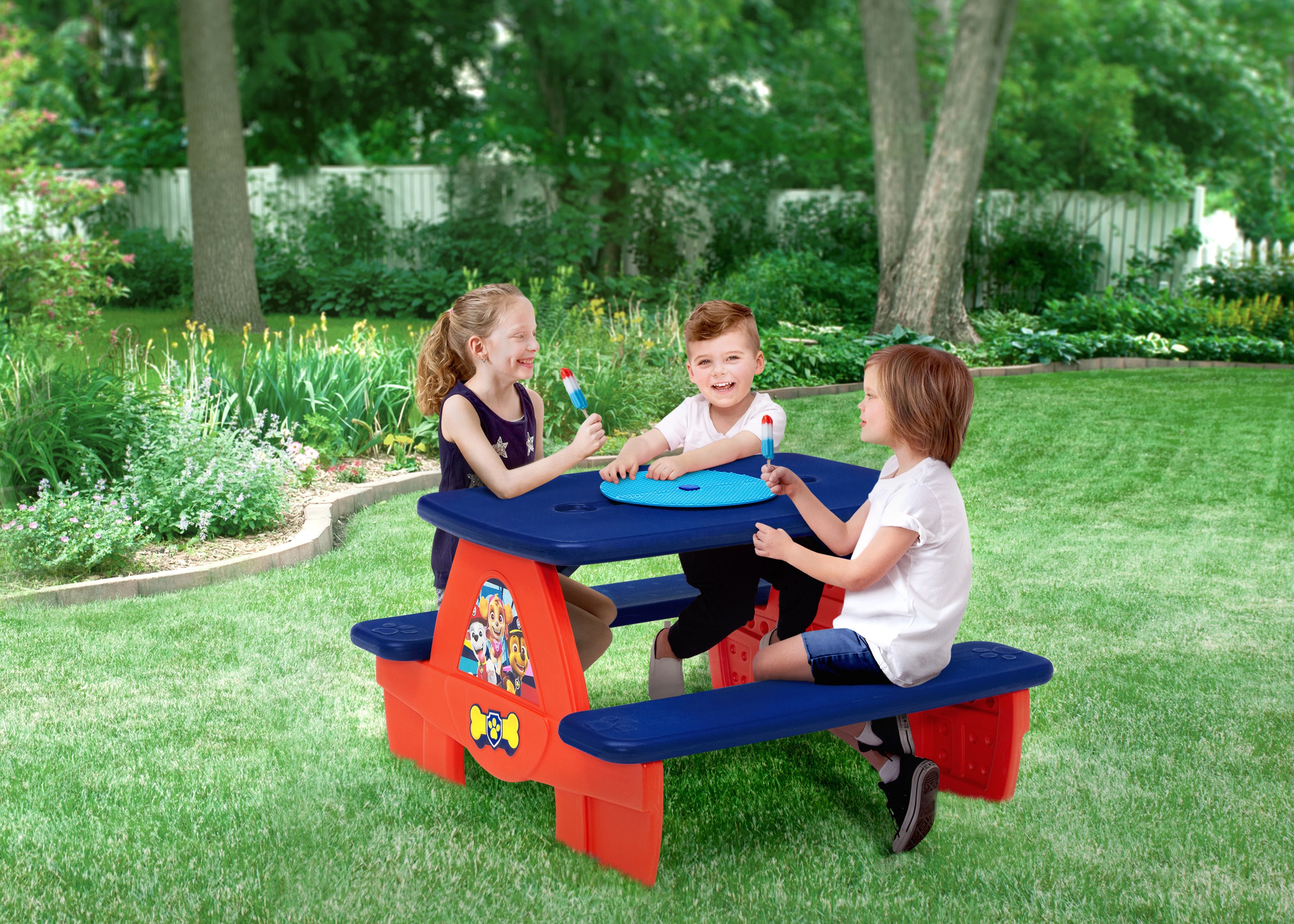 PAW Patrol 4 Seat Activity Picnic Table with LEGO | Delta Children