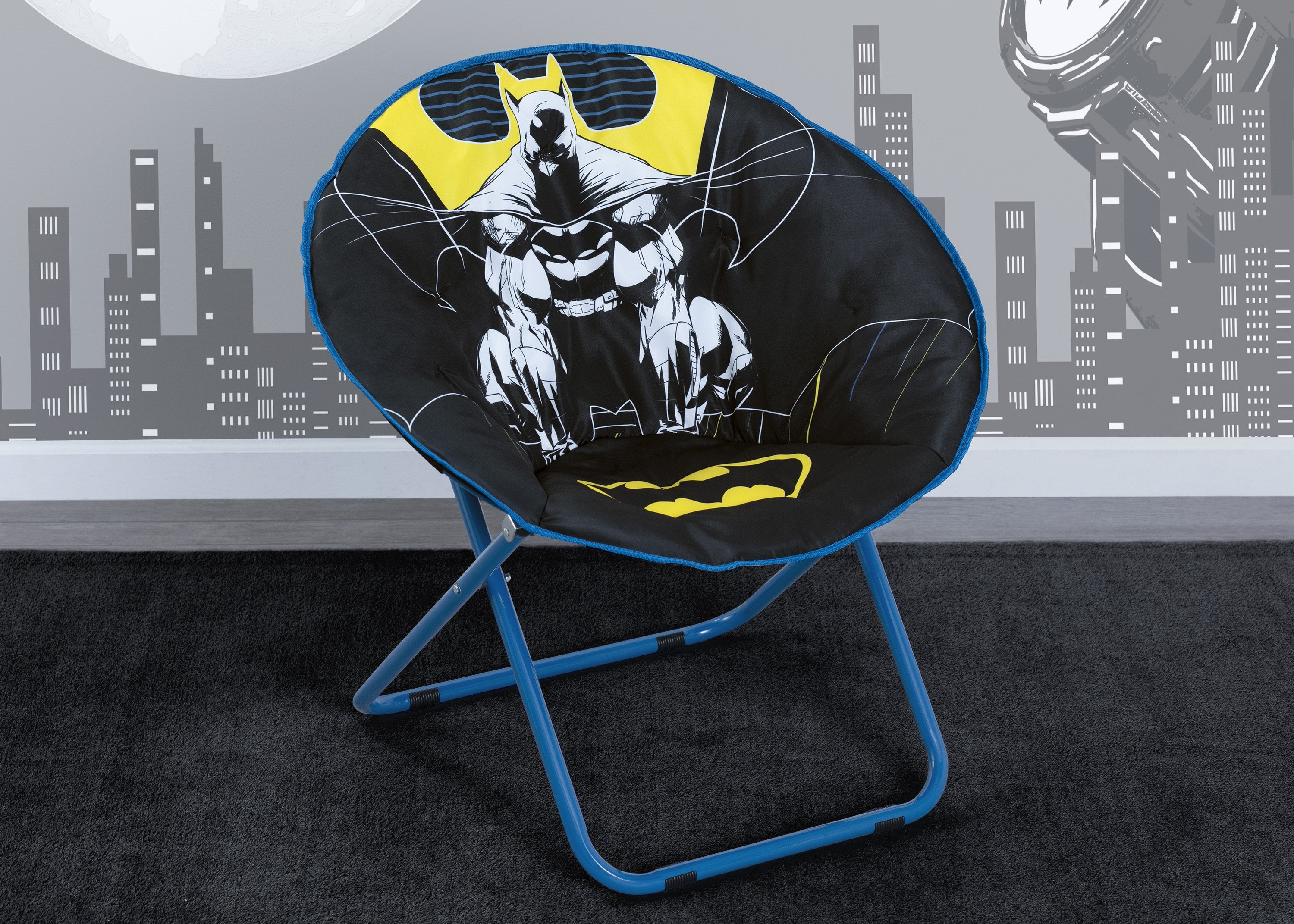 Batman Saucer Chair for Kids/Teens/Young Adults - Delta Children
